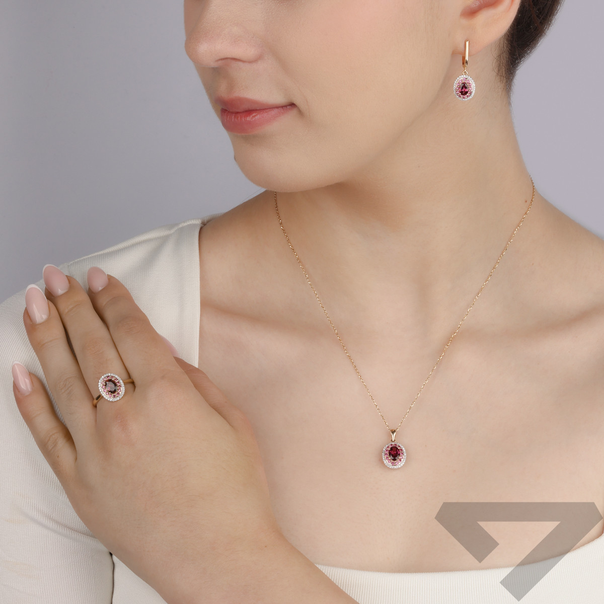 Pierścionek złoty z rodolitem i białymi diamentami AW 90188 Y-RDT owal ...